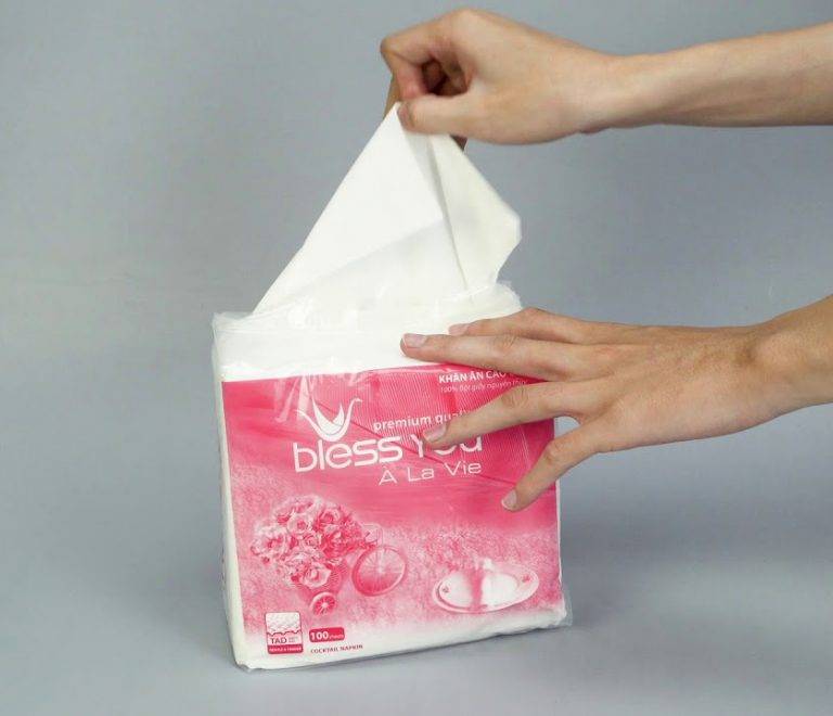Khăn giấy vuông Bless You (Tissue) - Văn phòng phẩm Sơn Ca