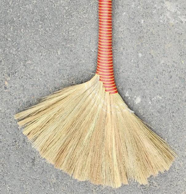 Cây chổi quét nhà và những câu hỏi liên quan - Văn phòng phẩm Sơn Ca